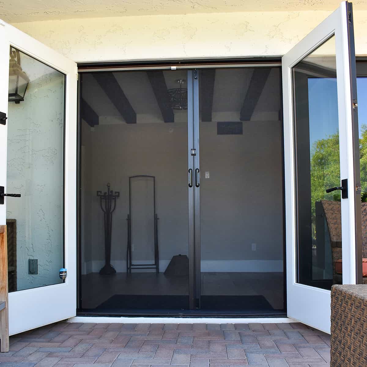 Retractable Screen Doors & Window Screen in Halifax